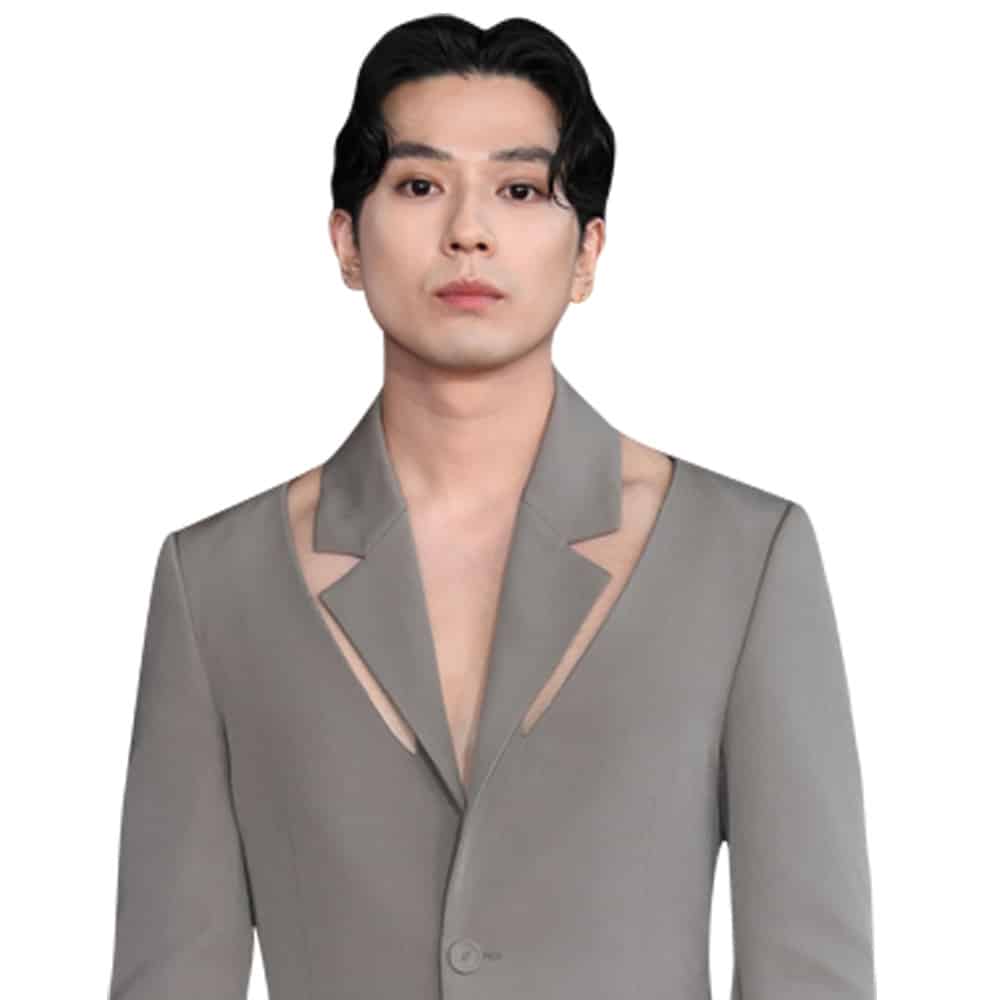 Mackenyu Arata (Grey Suit) Half Body Buddy - Celebrity Cutouts